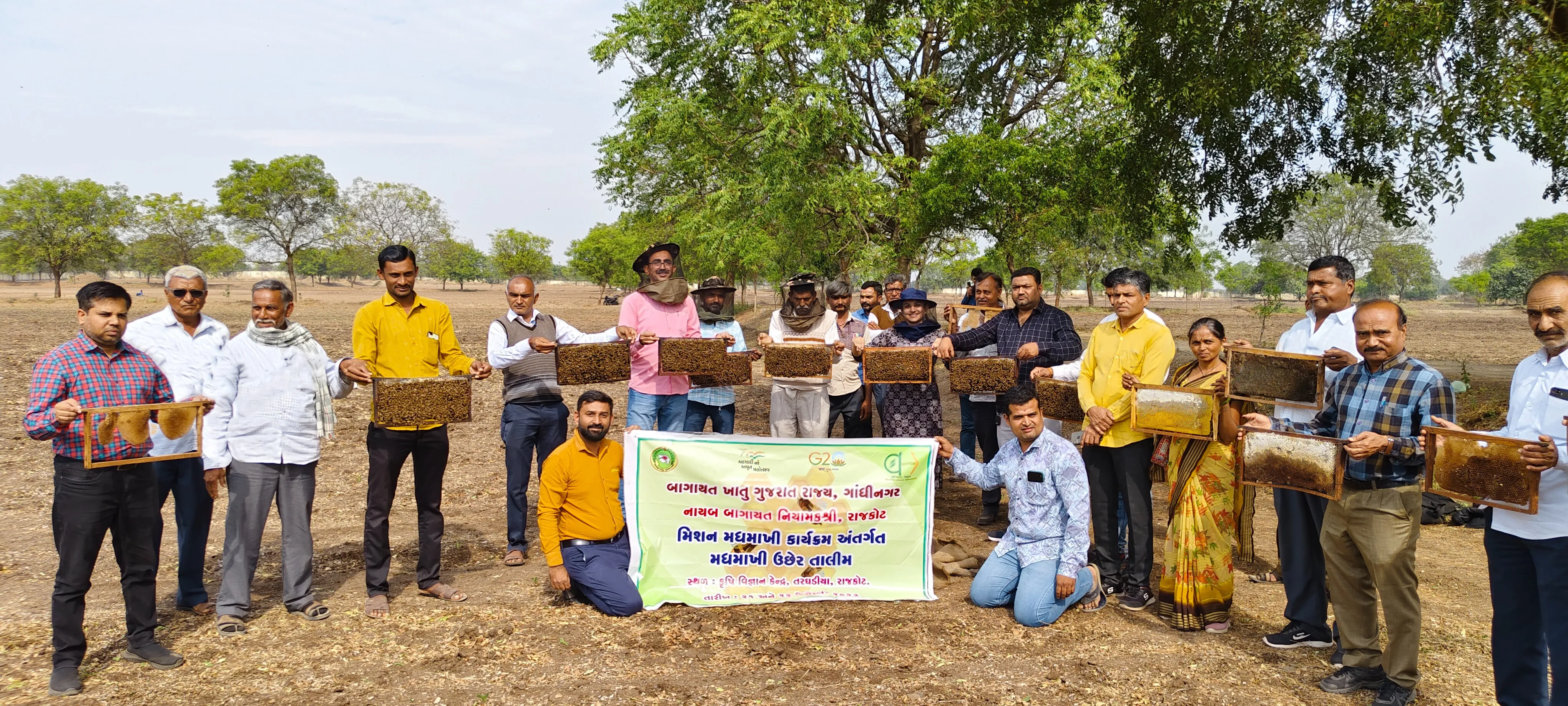 This Bollywood editor left Mumbai to become a beekeeper, started a 100% ...
