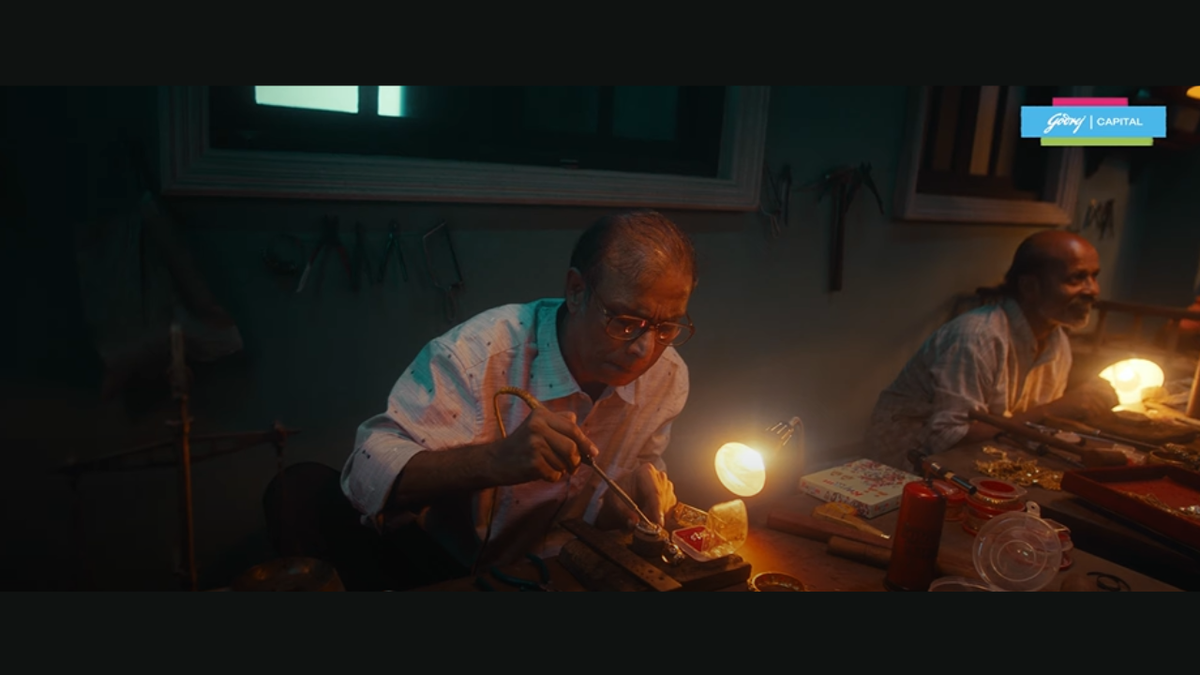 Godrej Capital launches 'Badho Behisaab' campaign for festive readiness