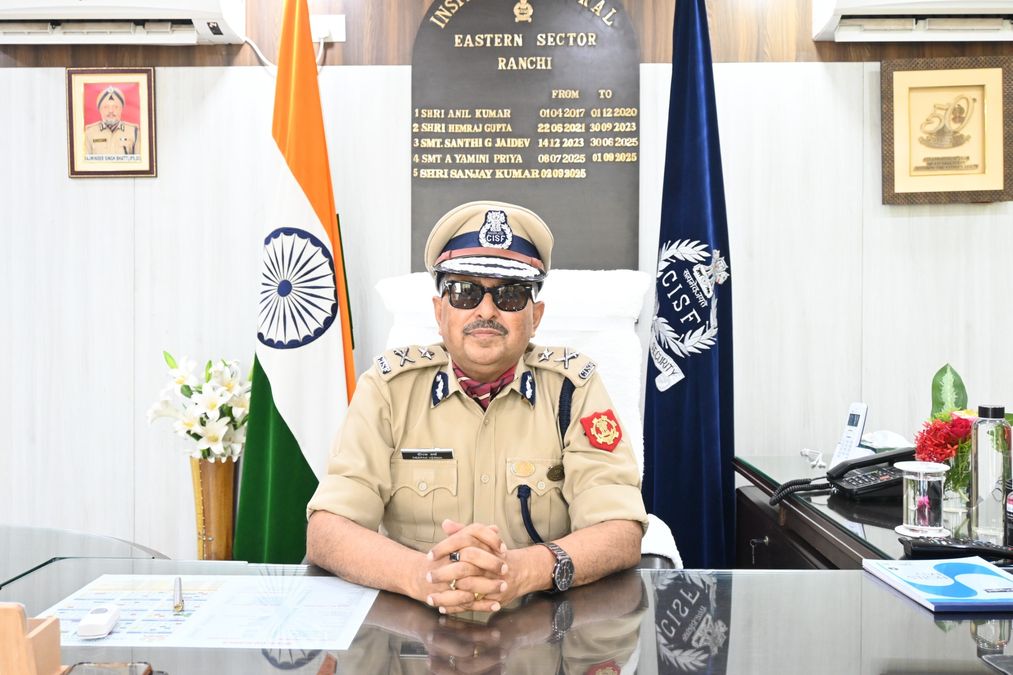 Shri Deepak Verma Assumes Charge as Inspector General, CISF Eastern ...