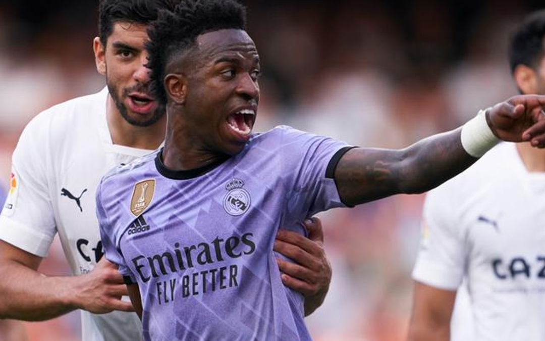 Vinicius Jr faces 'monkey' chants, receives Red card in Real Madrid's ...