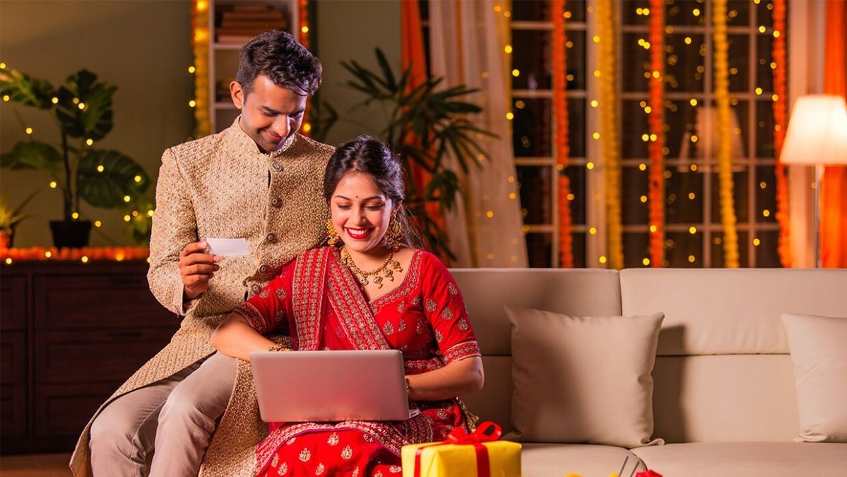 Festive online shoppers turn to AI for price tracking, recommendations ...