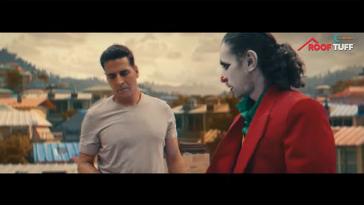 Akshay Kumar demonstrates APL Apollo's Roof Tuff's features in ...