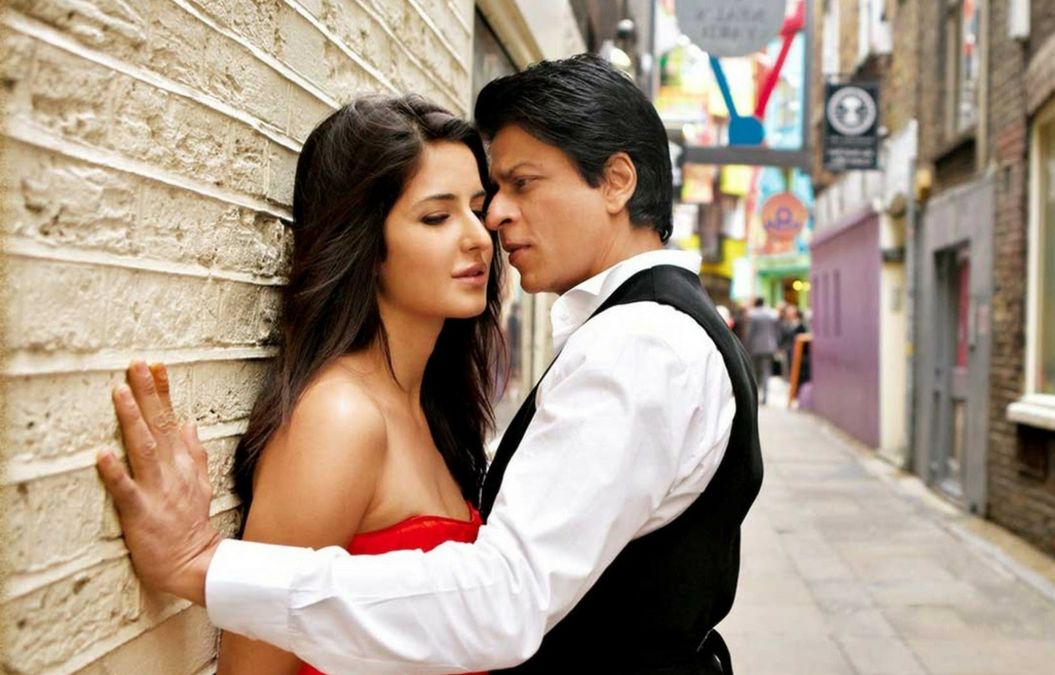 SHAH RUKH KHAN AND KATRINA KAIF HUG IT OUT AFTER ICECREAM