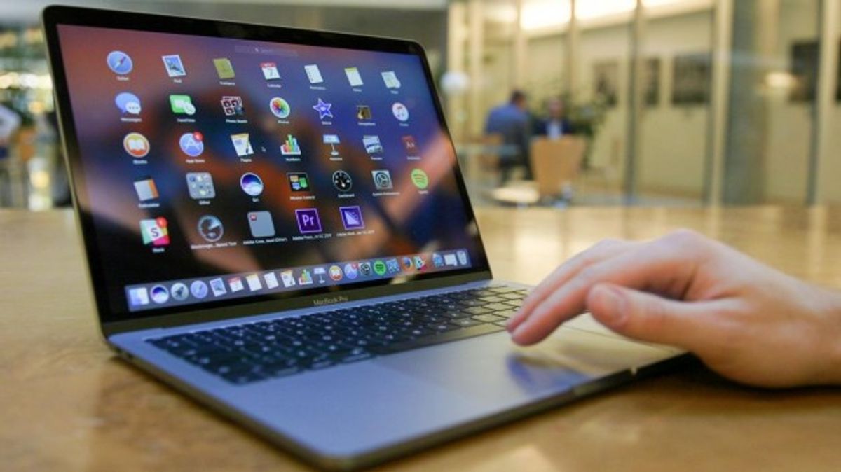 Apple releases update to fix macOS security flaw