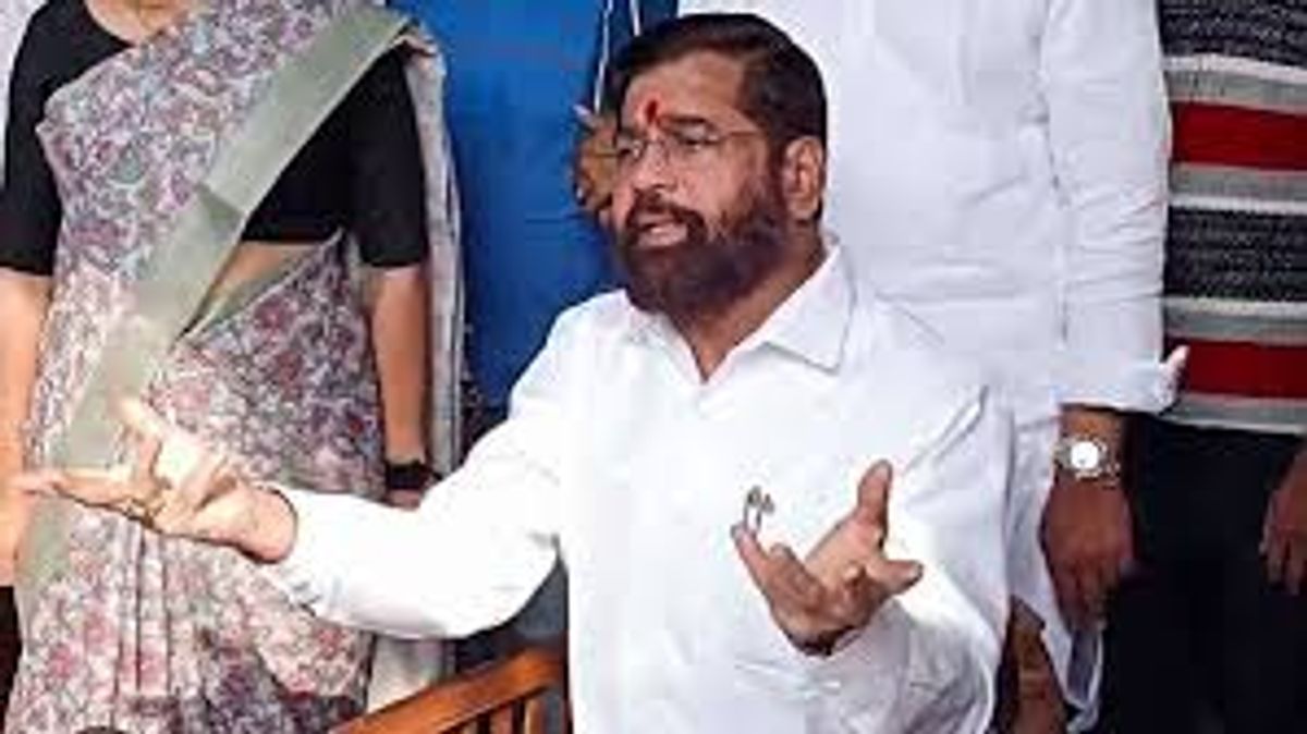 Eknath Shinde admitted to thane hospital amid health concerns