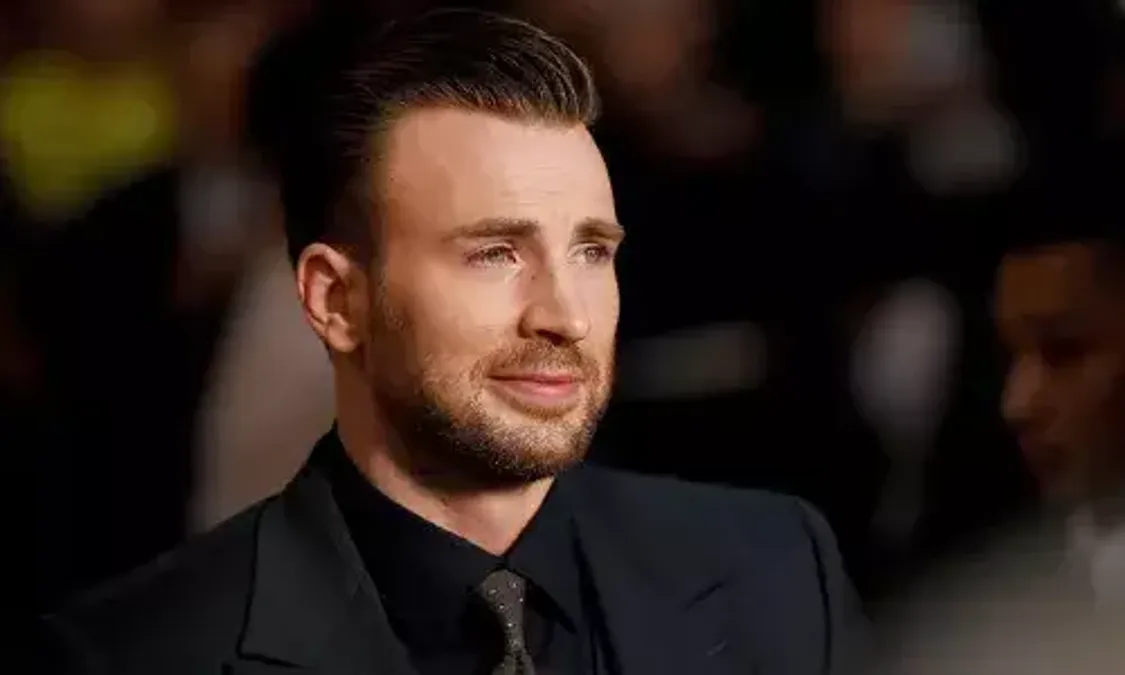 Chris Evans named 'Sexiest Man Alive' by People magazine