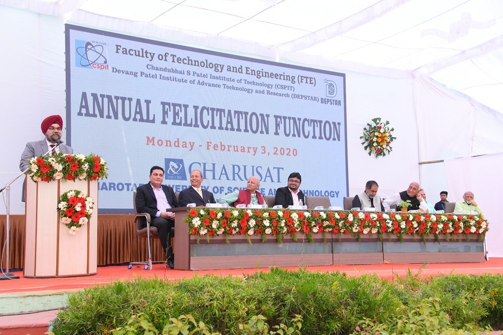 Toppers felicitated at Annual Day Celebration of Faculty of Technology ...