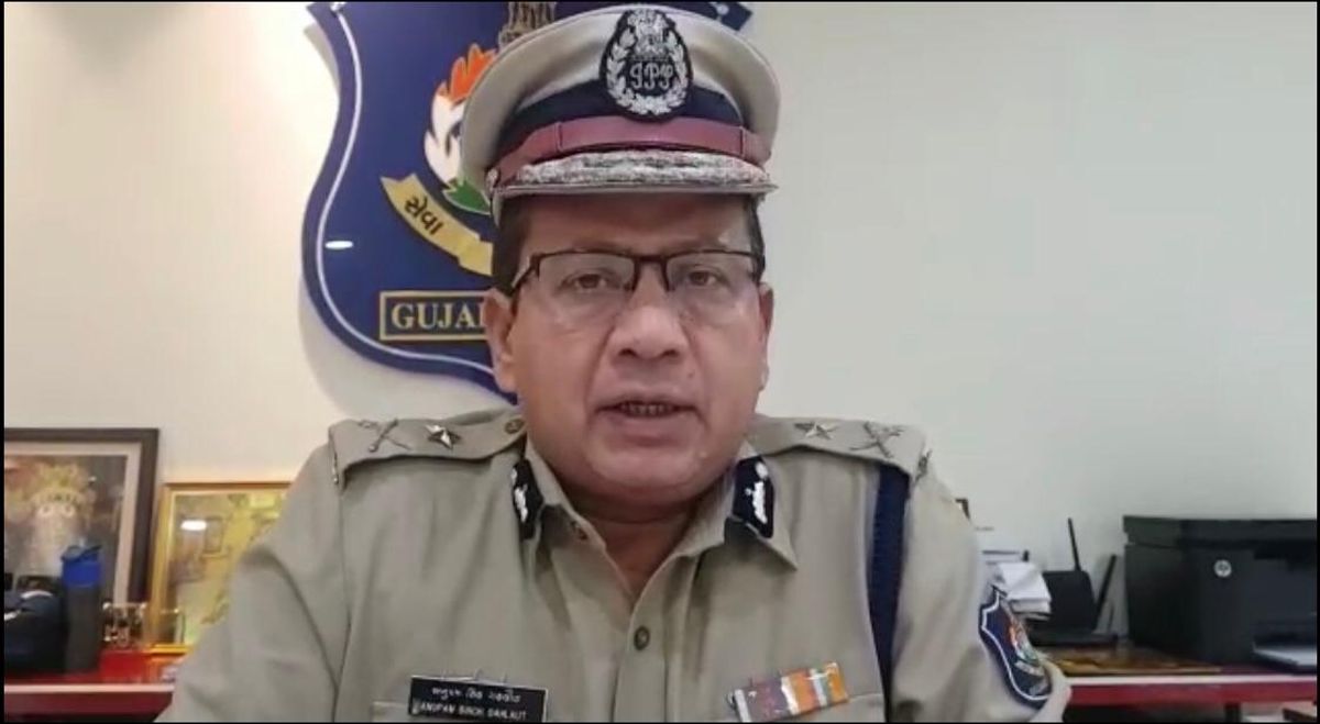 Vadodara police commissioner Anupam Singh Gahlaut appealed people to ...