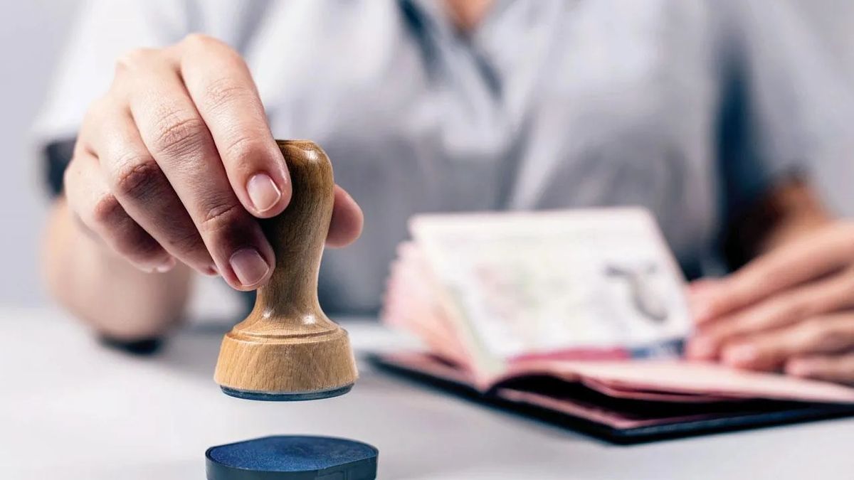 MHA invites applications for citizenship from non-Muslim refugees from ...