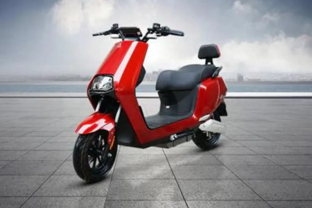iVOOMi S1 Electric Scooters: 240 Km Range At Just Rs.69999, These ...
