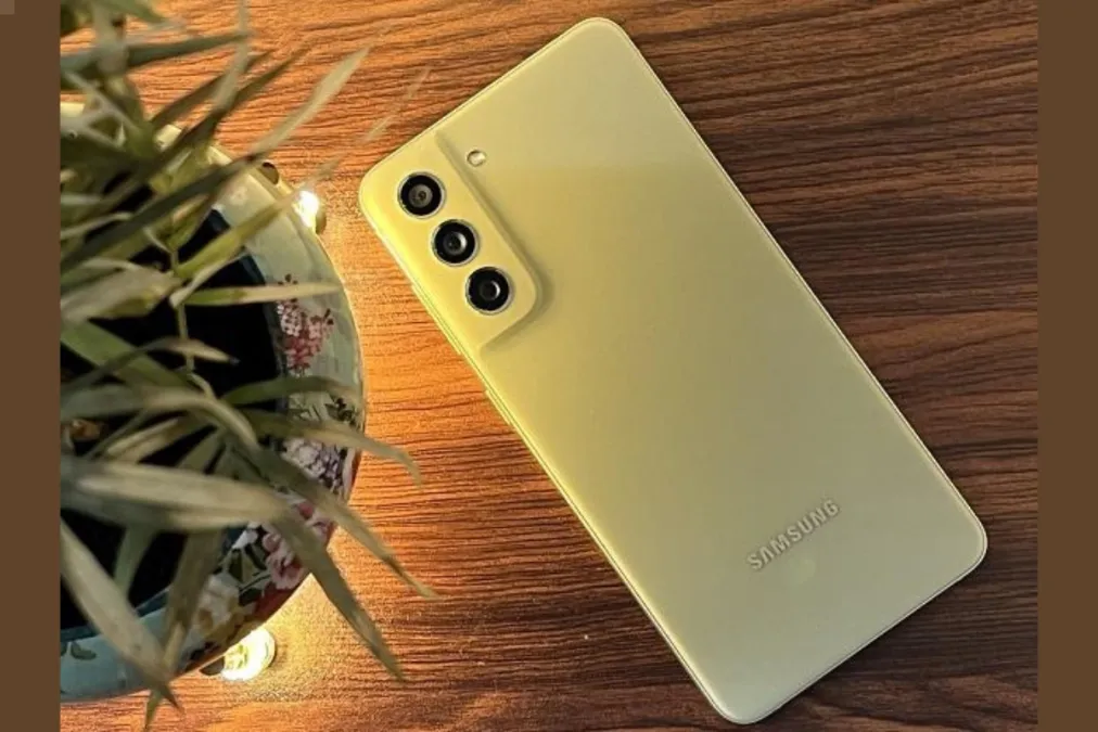 Samsung Galaxy S22 FE 5G: The futuristic smart phone to launch soon ...