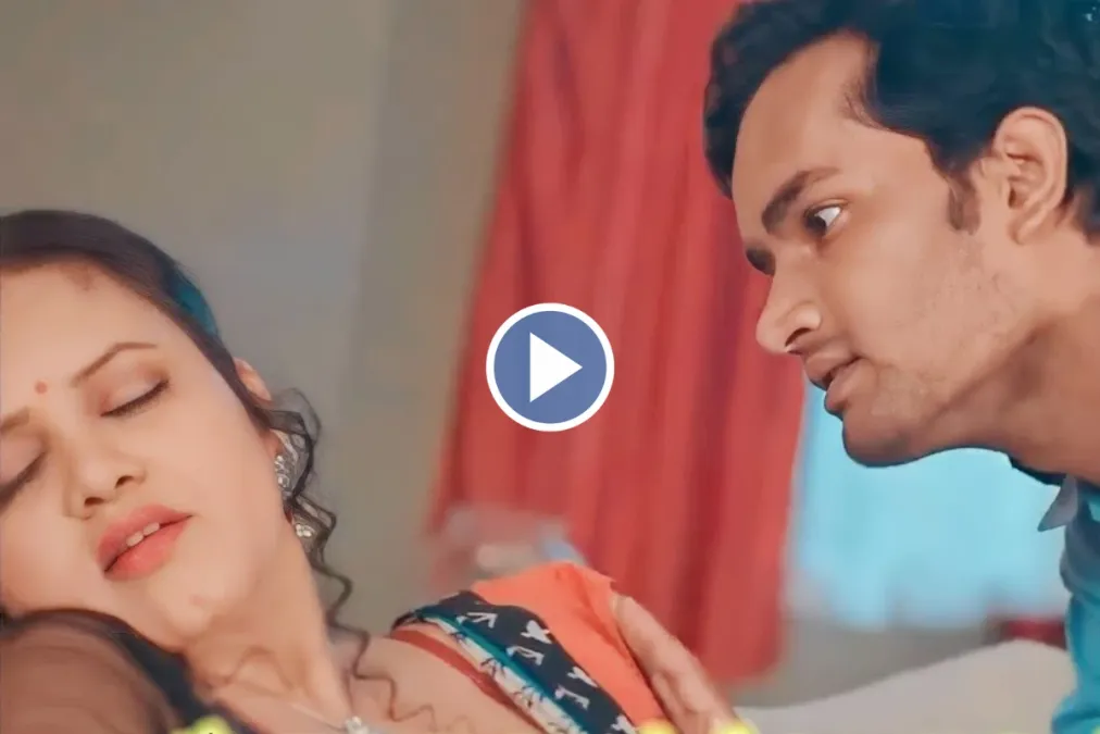 Watchman part 3 web series on ULLU: Priya Gamre's enticing scenes are ...