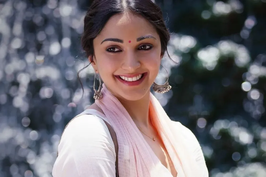 Steal Kiara Advani's No MakeUp Subtle Makeup Look