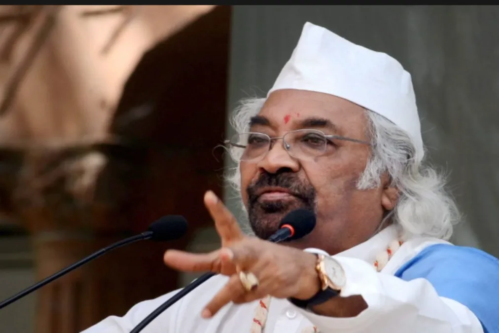 BJP Slams Sam Pitroda! Controversial Temple Statement Labeled 'Venom on ...