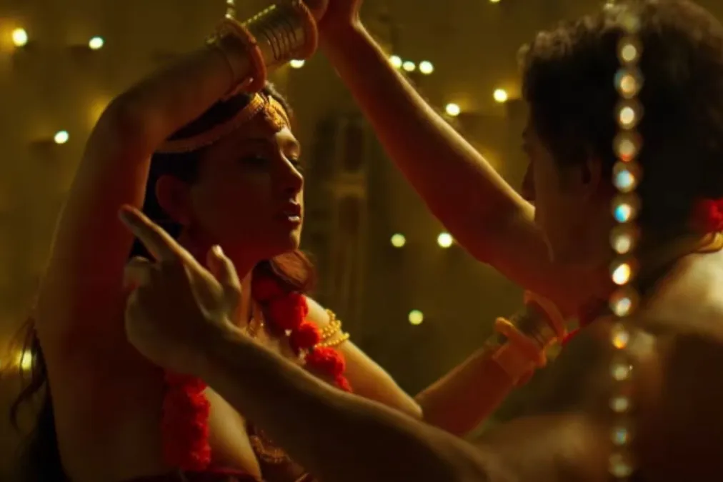 Mastram Web Series on ULLU: Rani Chatterjee's sensual performance can leave you gasping for ...