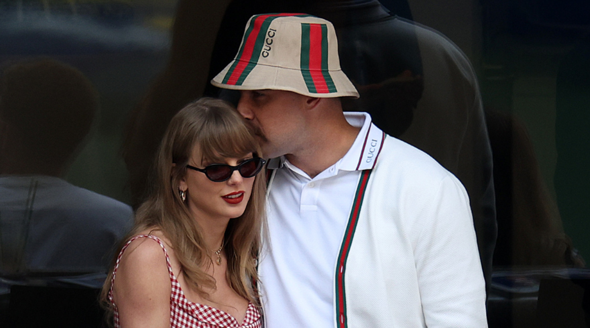 Taylor Swift Wears A Retro Red and White Checkered Dress With Travis ...