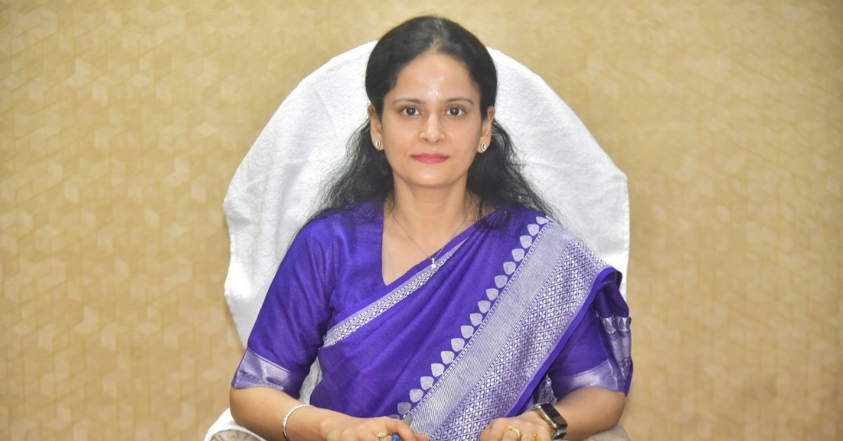 IAS Officer Saloni Sidana Shares Strategy To Crack UPSC in 1st Attempt