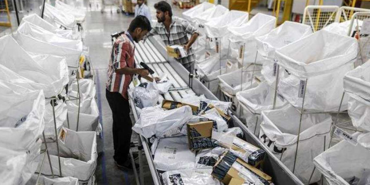 Govt asks e-commerce firms to discard plastic in packaging products