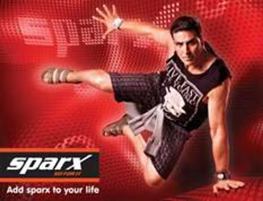 akshay kumar sparx shoes add