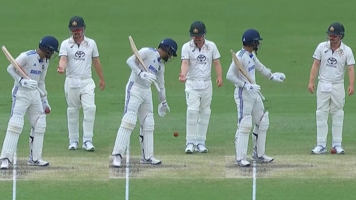 হাতে না দিয়ে বল ফেললেন পায়ের কাছে! হেডকে মাঠেই খেপিয়ে তুলকালাম আকাশ ...