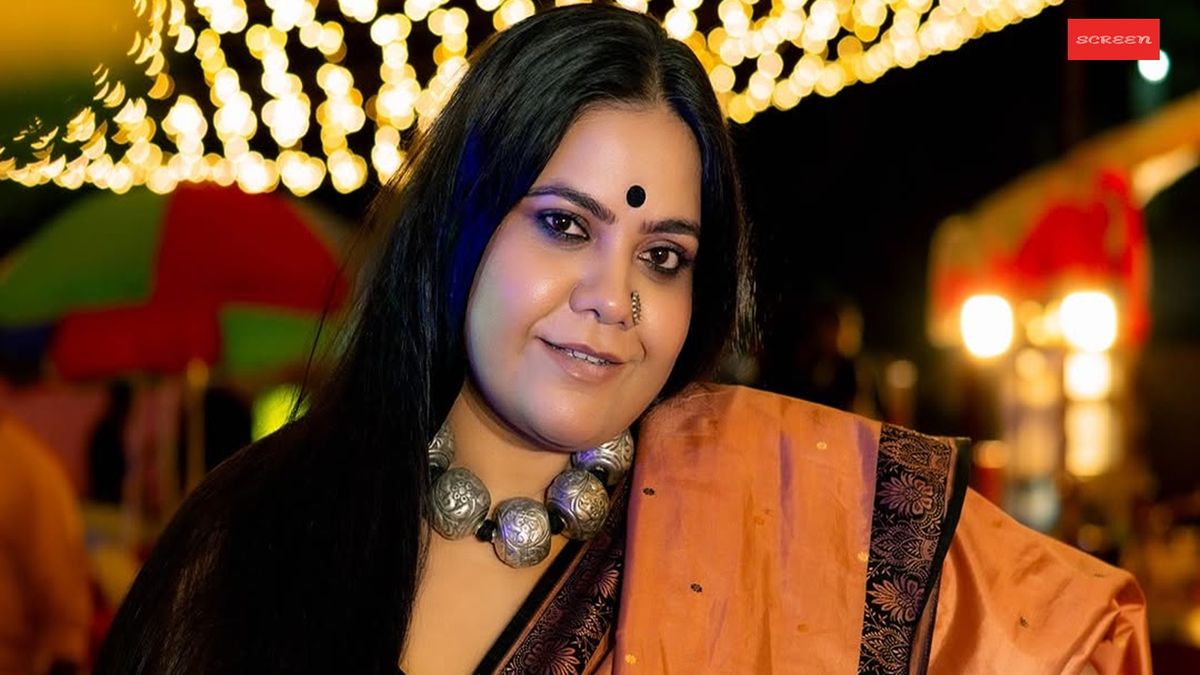 Tollywood: 'নিম ফুলের মধু' শেষ হতেই বাবুর মা অন্যত্র, কী আপডেট দিলেন অরিজিতা?