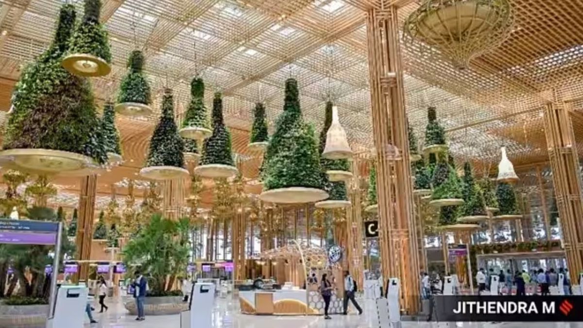 Top 10 Airports in the World 2025, Indian Airports’ Global Rank: আভিজাত্যের সঙ্গে আধুনিকতার ...