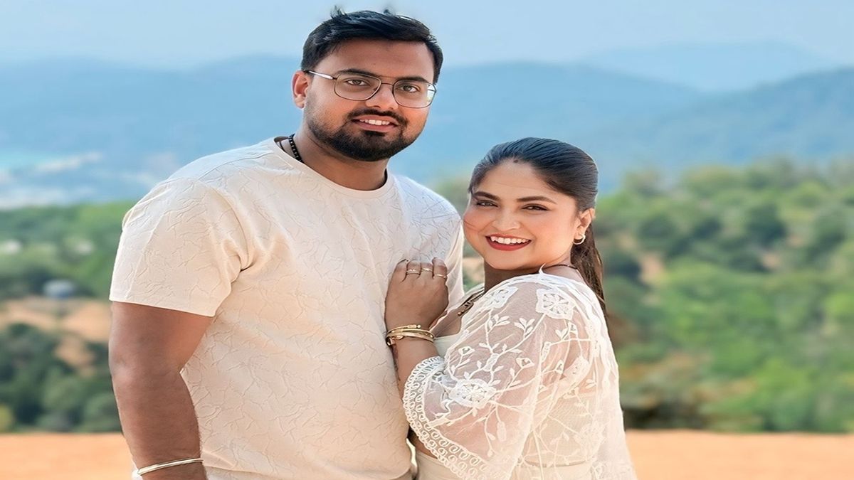 Debolinaa Nandy On Plane Crash: 'যতক্ষণ তুমি আছো ততক্ষণ...', বিমান দুর্ঘটনার পরে উৎকণ্ঠায় ...