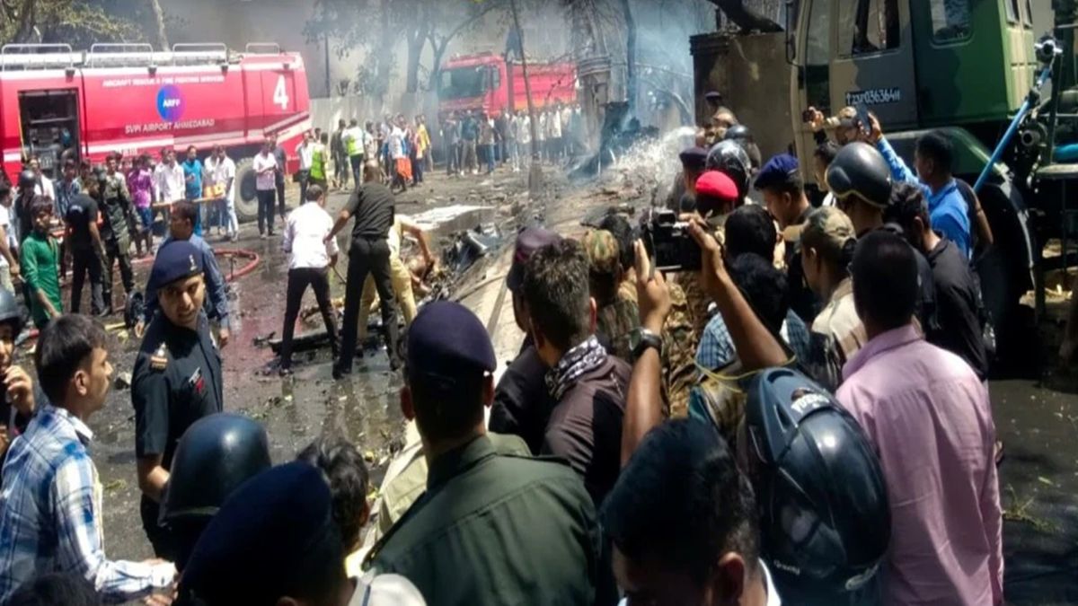 বিমান দুর্ঘটনার তদন্তে অস্পষ্টতা-ধোঁয়াশার অভিযোগ, কেন CVR-এর আংশিক ...