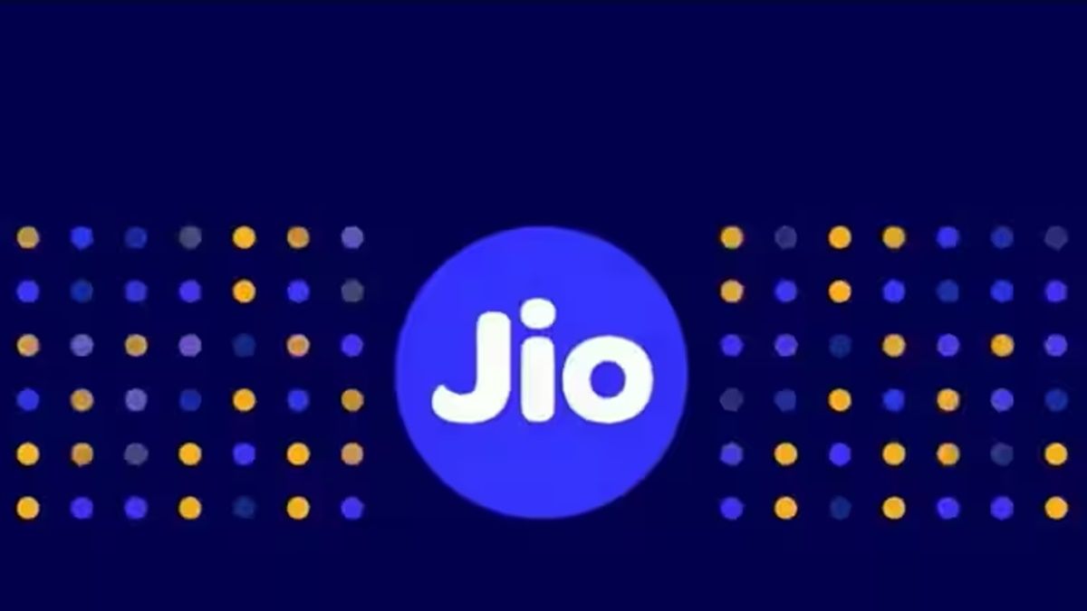 jio recharge plans: আজই সুবিধা নিন, বছরভর উপভোগ করুন Jio-র সীমাহীন 5G-ডেটা