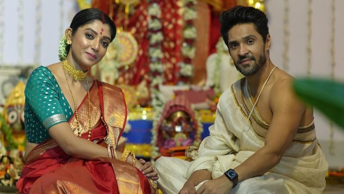 Devlina Kumar: 'চুমুর জন্য, কারওর উপস্থিতির জন্য...', টলিপাড়ায় ...