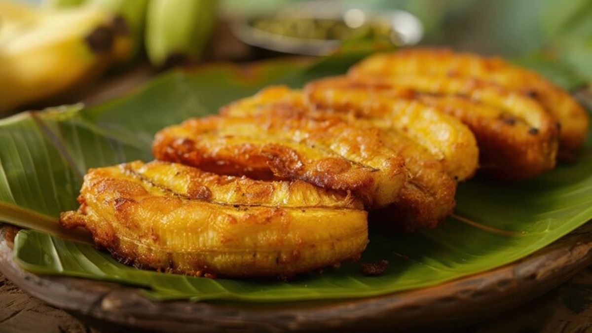ബാക്കി വന്ന ദോശമാവ് മതി ഇനി ചായക്കട രുചിയിൽ പഴം പൊരി കഴിക്കാം