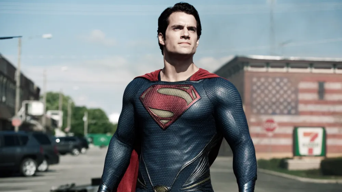 Henry Cavill Channels Christopher Reeve as 'Superman,' Zack Snyder ...