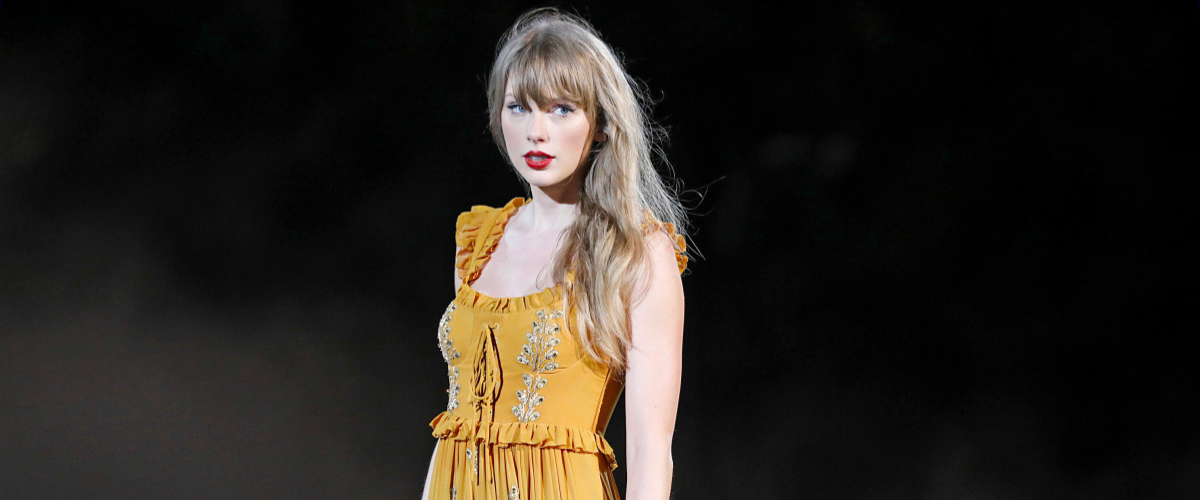 Taylor Swift’s Cat Benjamin Button Completes Four Years of Being ...