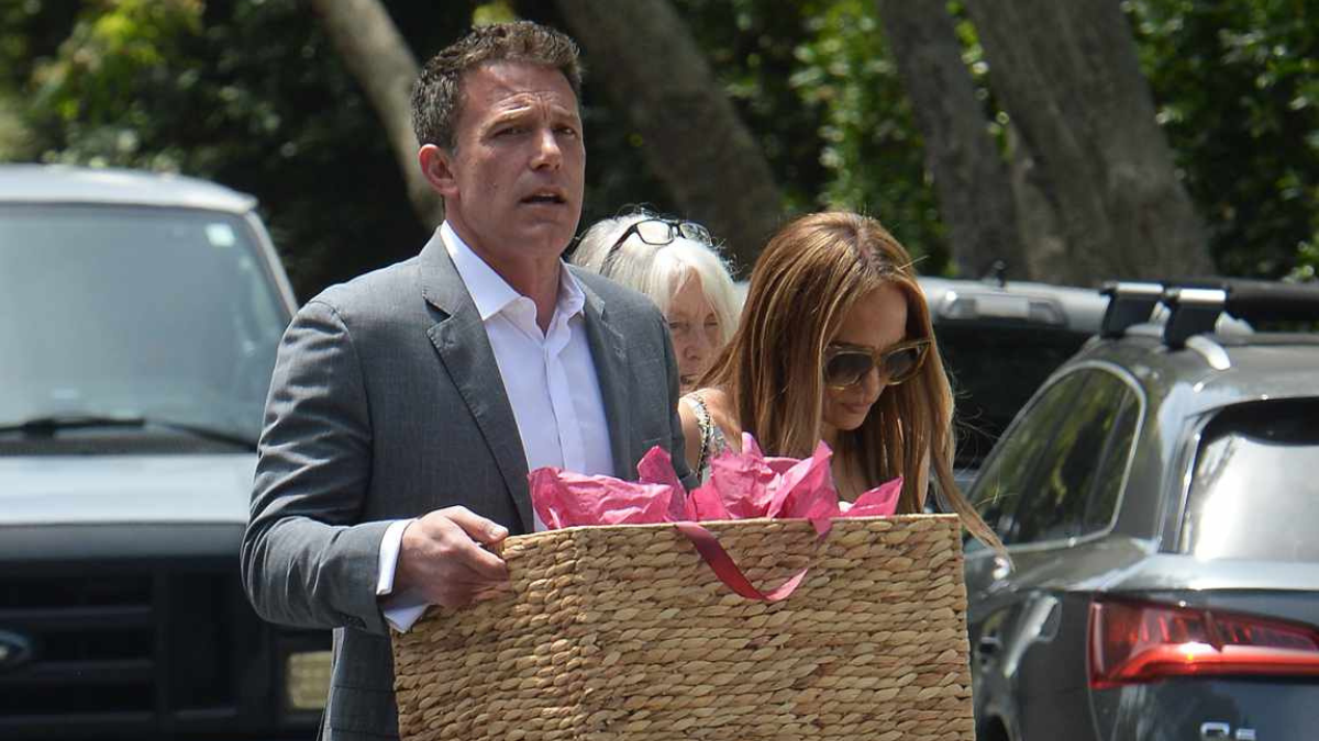 Ben Affleck and Jennifer Lopez Reunite for Violet's Graduation