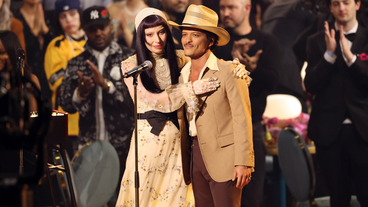 Lady Gaga and Bruno Mars Deliver Beautiful Cover of 'California Dreamin'' at 2025 Grammys