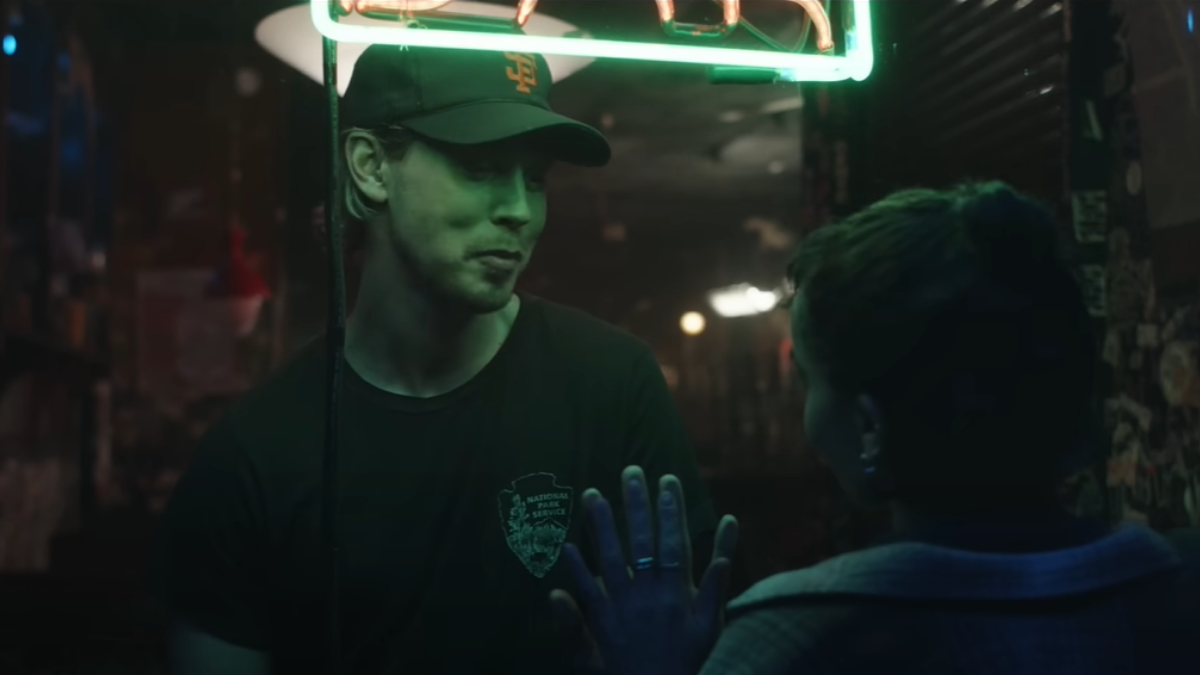 Austin Butler Stars in Darren Aronofsky’s Gritty ‘Caught Stealing ...