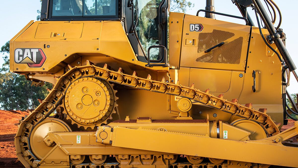 Adjusting Track Tension on Caterpillar Heavy Equipment (Practical Guide)