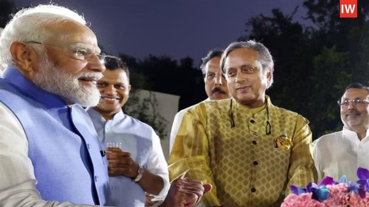 Tharoor’s Emergency Remarks Spark Congress Row, BJP Seizes on Infighting