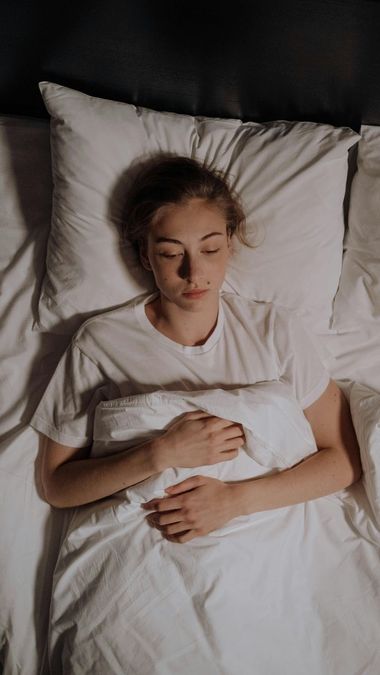 Sleep Banking Explained: How to Store Sleep for Stressful Days - नींद ...