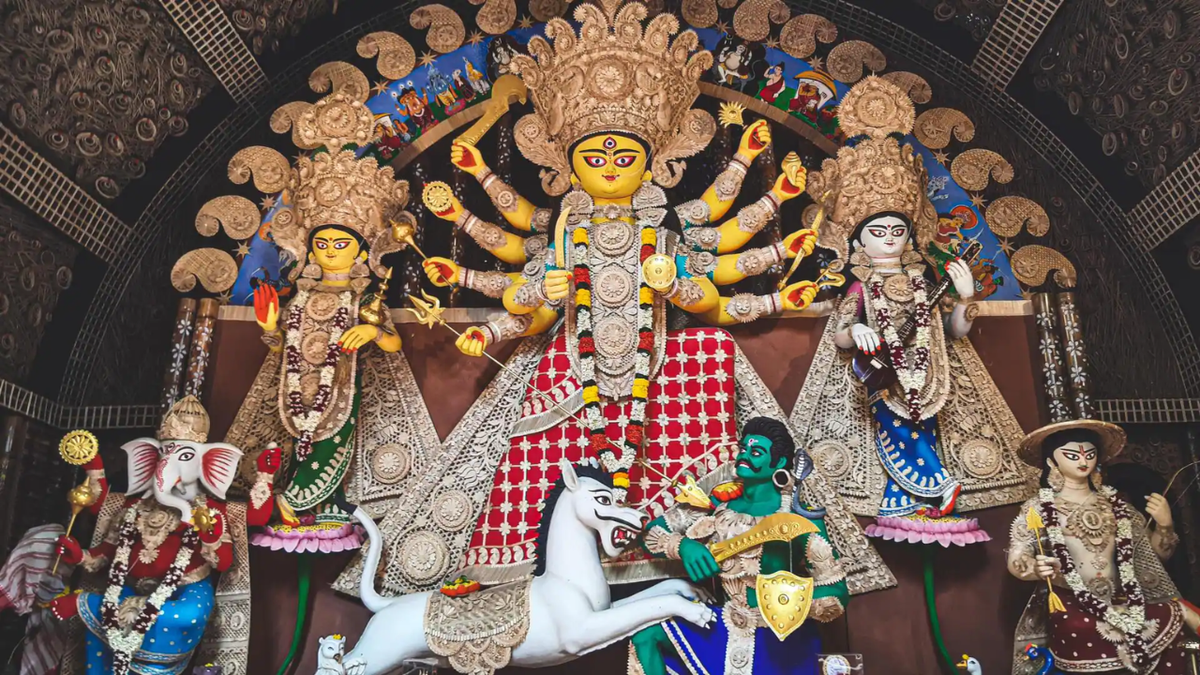 Must-Visit Durga Pandals in Pune 2025: Where Tradition, Art, and ...
