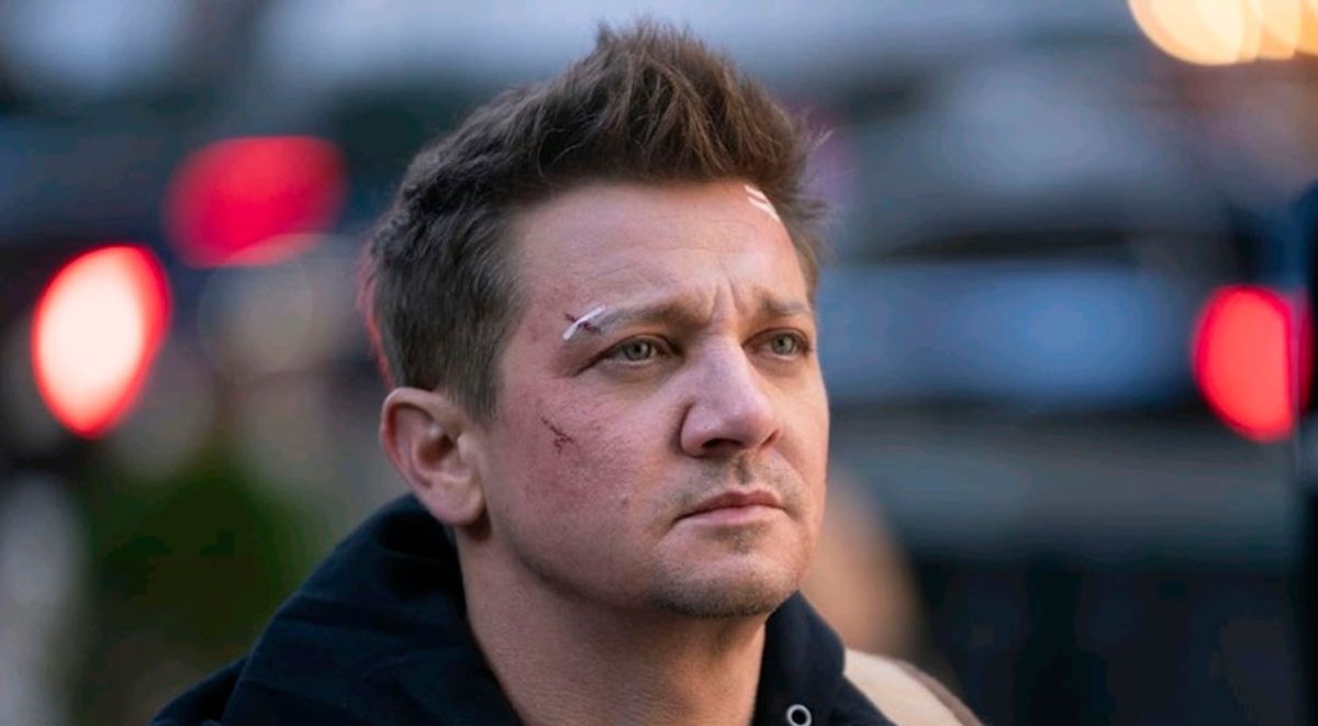 Jeremy Renner Joins Daniel Craig's Mystery Thriller Knives Out 3