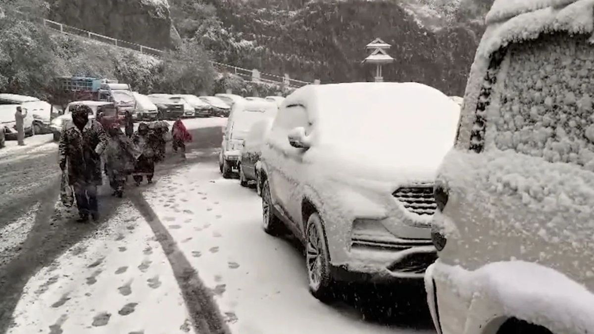 Shimla gets first snowfall of season, dry spell ends