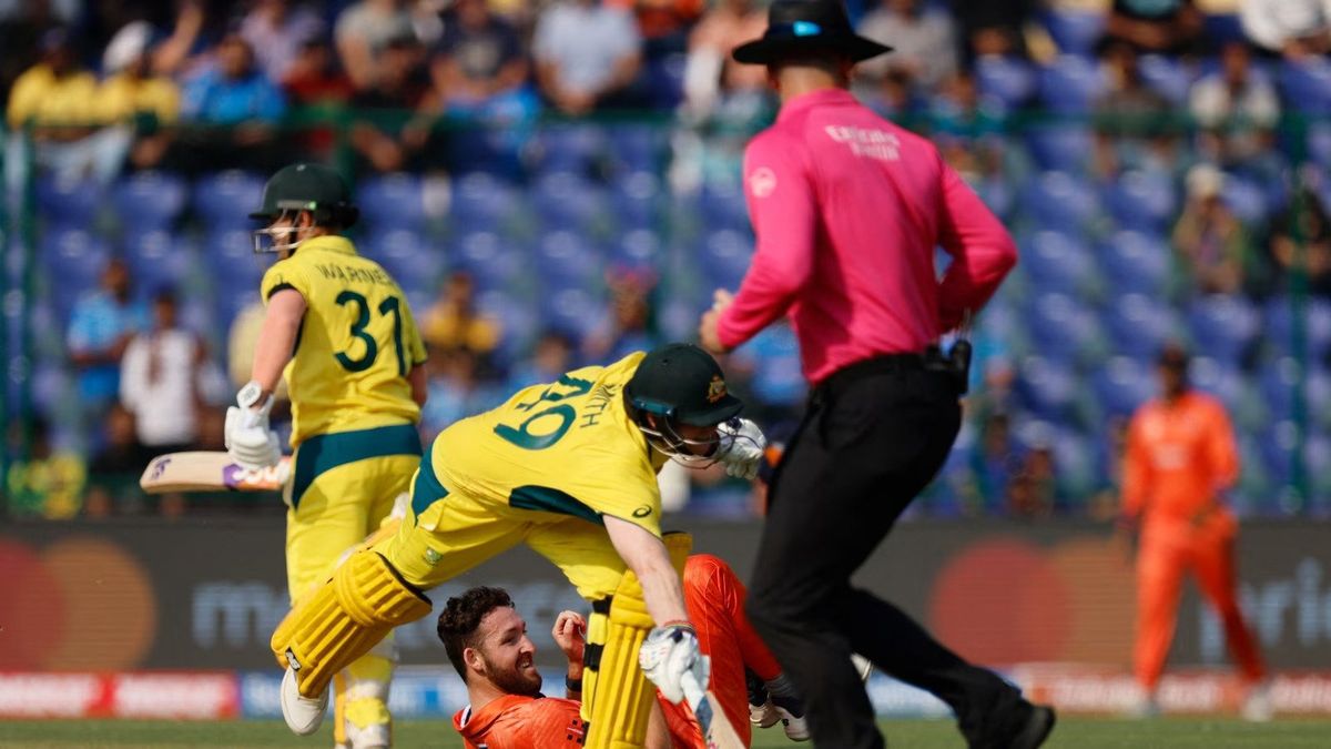 Maxwell conjures fastest World Cup century after Warner's hundred ...