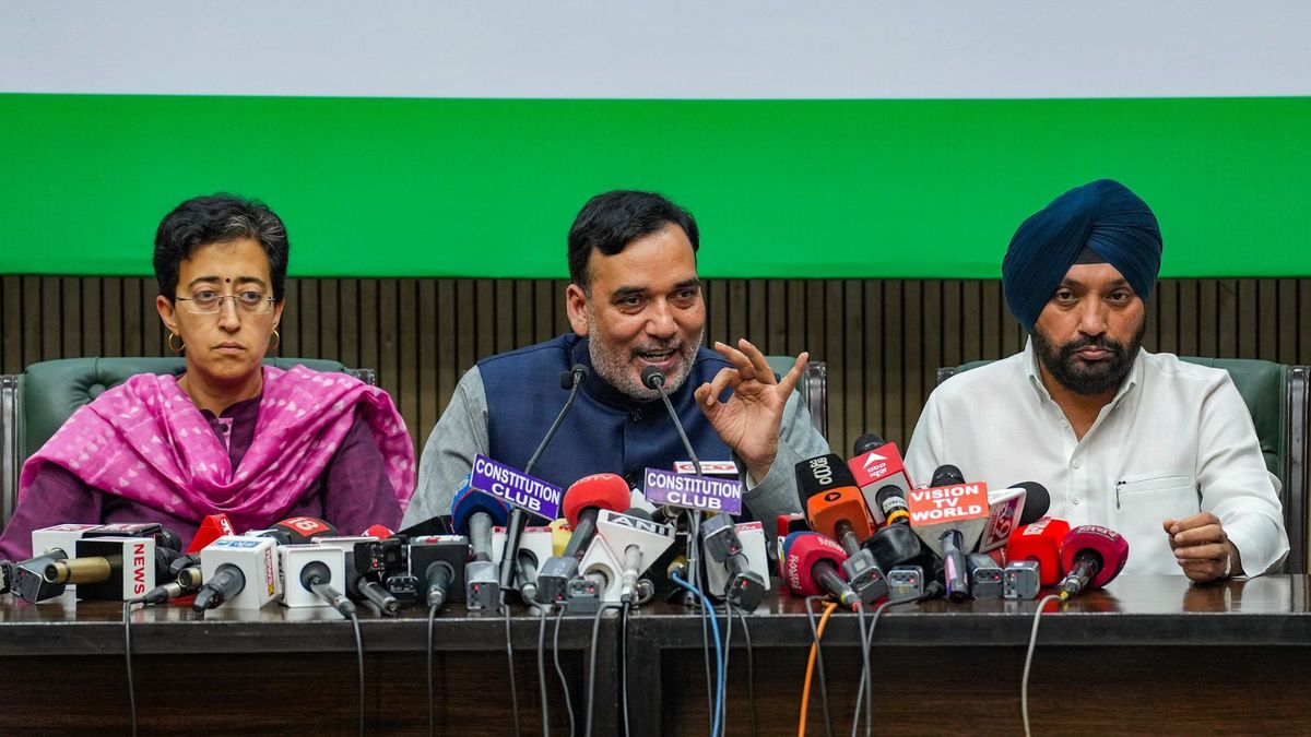 Delhi Congress chief Arvinder Singh Lovely resigns over alliance with AAP