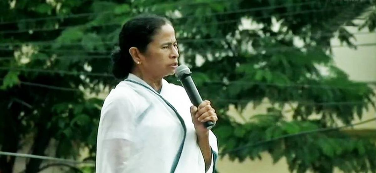 Mamata Banerjee calls for 'Dharmatala Chalo' at Shahid Divas rally