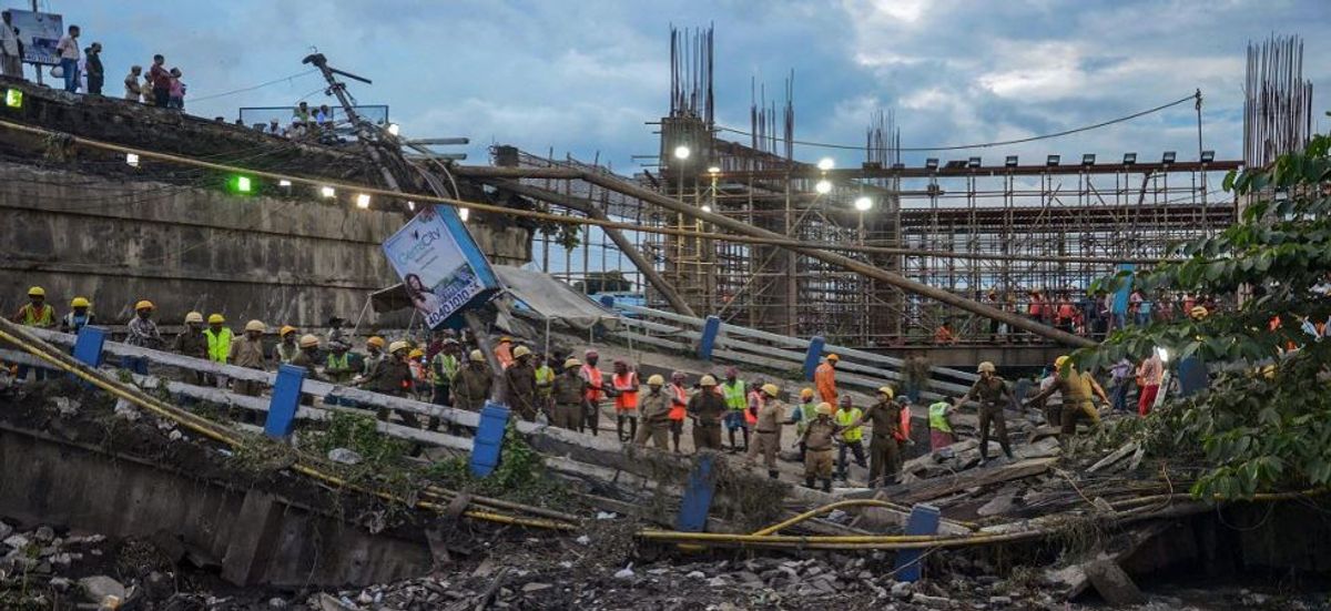 Majerhat bridge collapse: Death toll rises to 3 in Kolkata tragedy ...