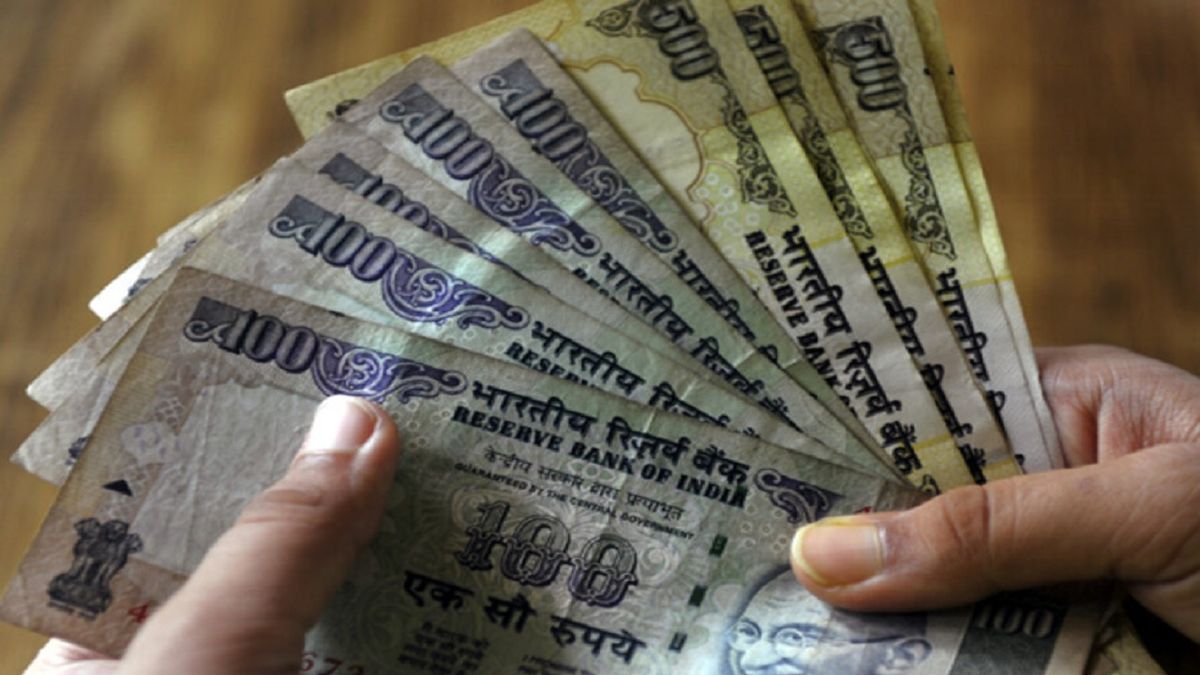 Rupee Fall: डॉलर के मुकाबले रुपये की कीमतों में भारी गिरावट, ऑल टाइम लो ...