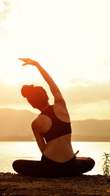 6 Yoga Poses and Walks to Strengthen Immunity During Winter