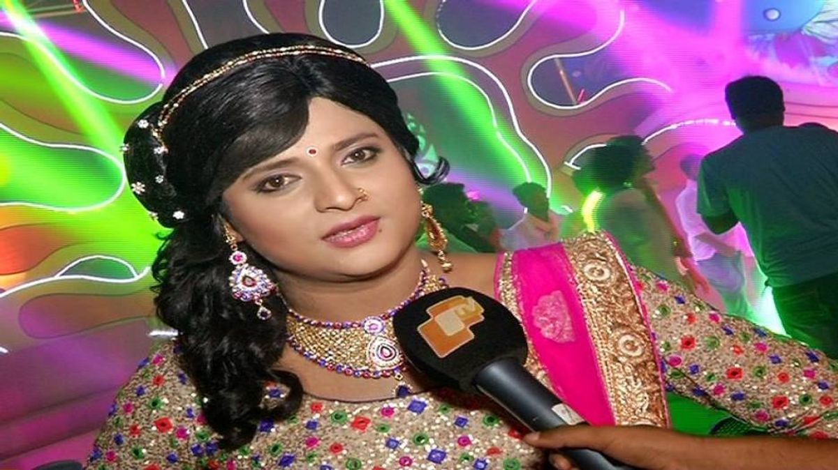 Babushan turns Item Girl for 'Sister Sridevi'