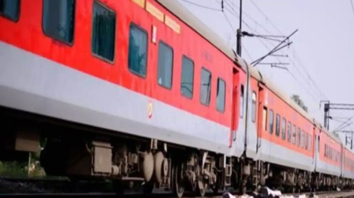 Fares of AC Chair Car of all trains including Vande Bharat Express to ...